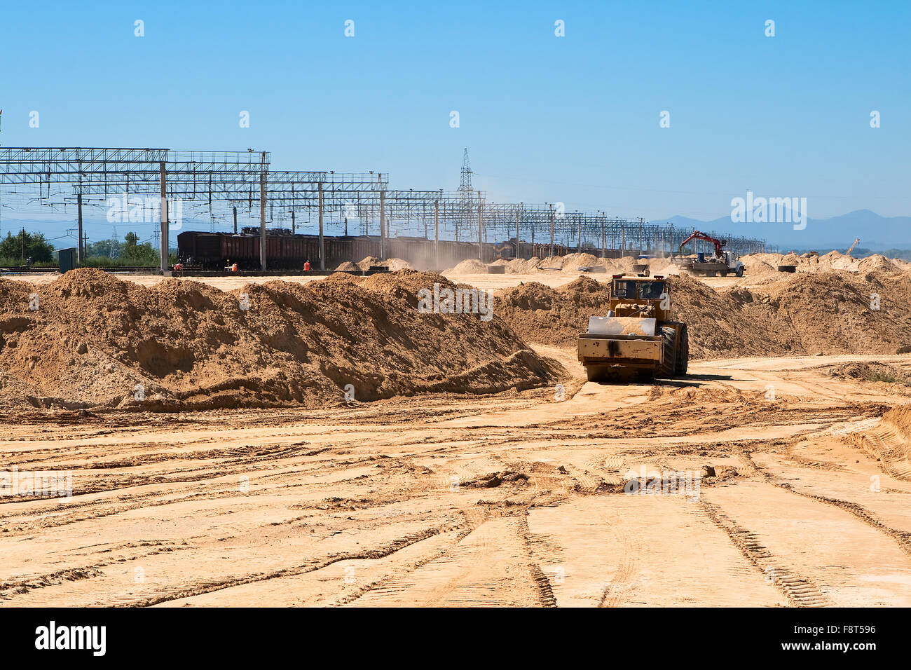 Macchina di compattazione immagini e fotografie stock ad alta ...