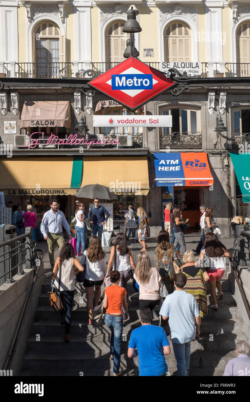 Sol metro madrid immagini e fotografie stock ad alta risoluzione - Alamy