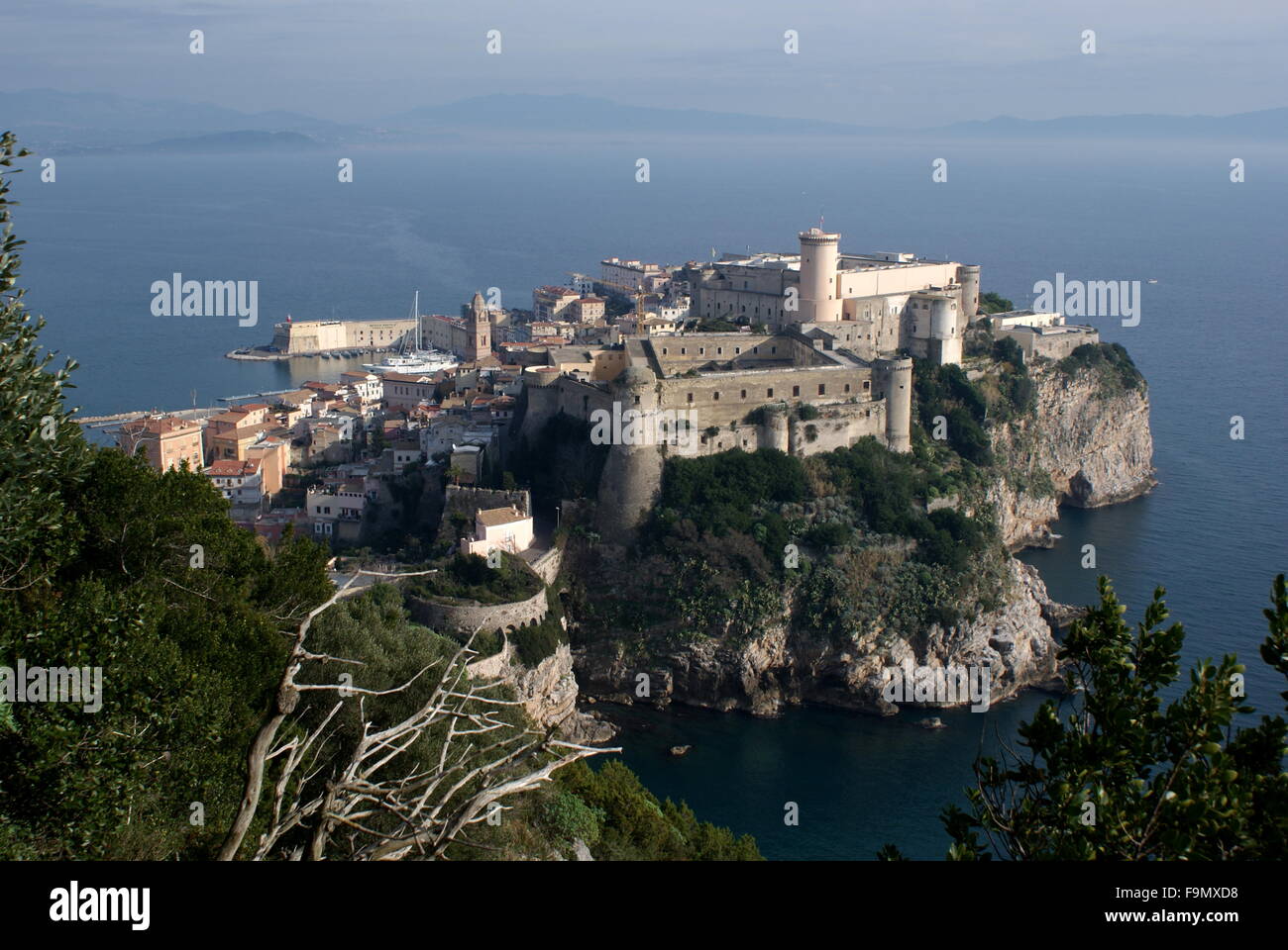 Gaeta castello immagini e fotografie stock ad alta risoluzione - Alamy