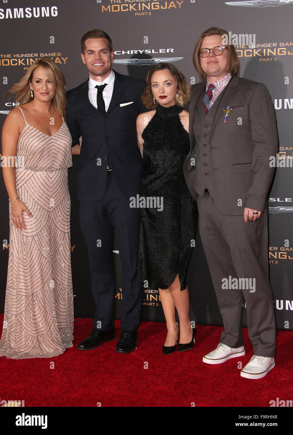 Elden henson and kira sternbach immagini e fotografie stock ad alta ...