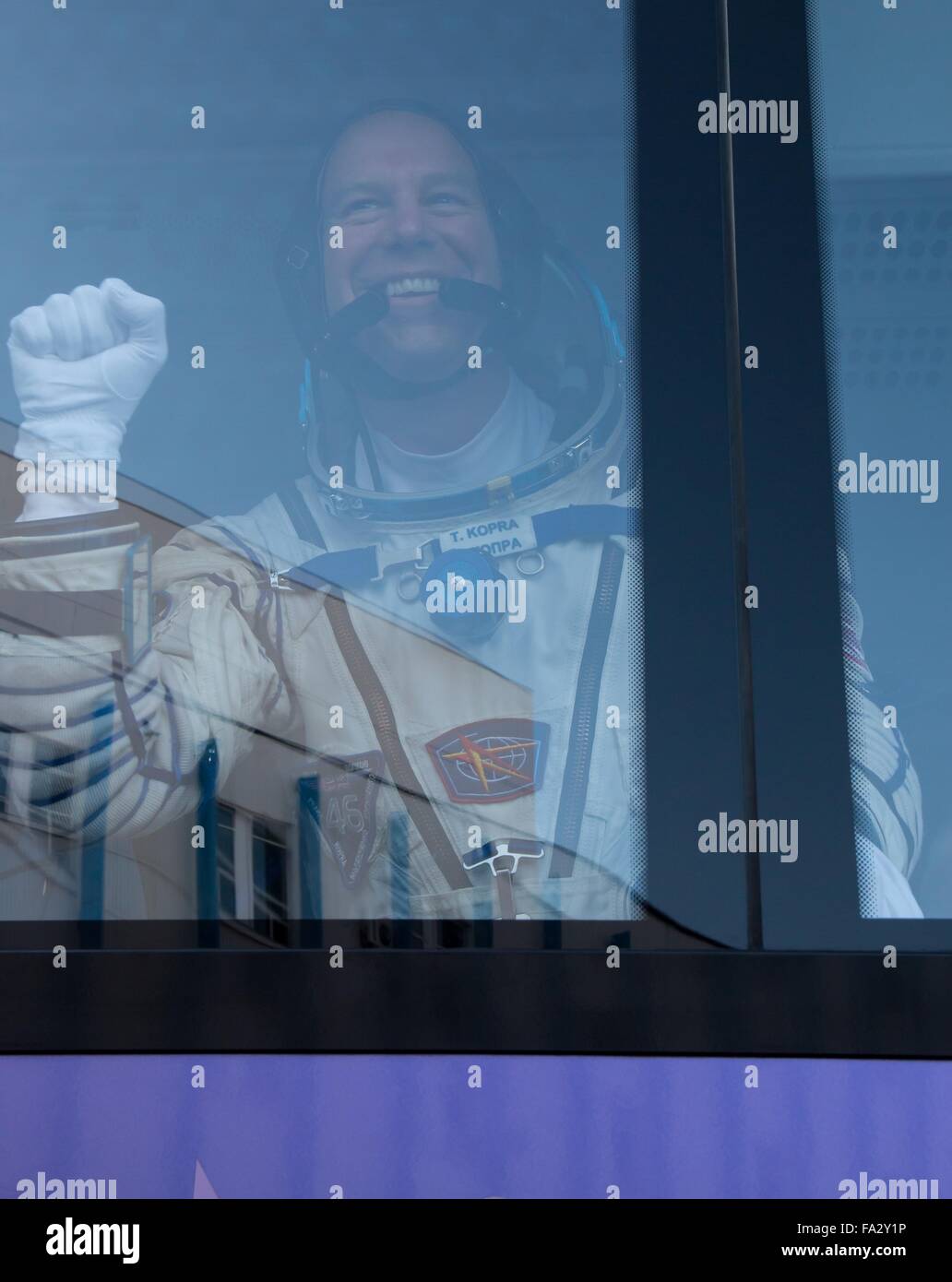 Wave bus partenza sokol spacesuit immagini e fotografie stock ad alta ...