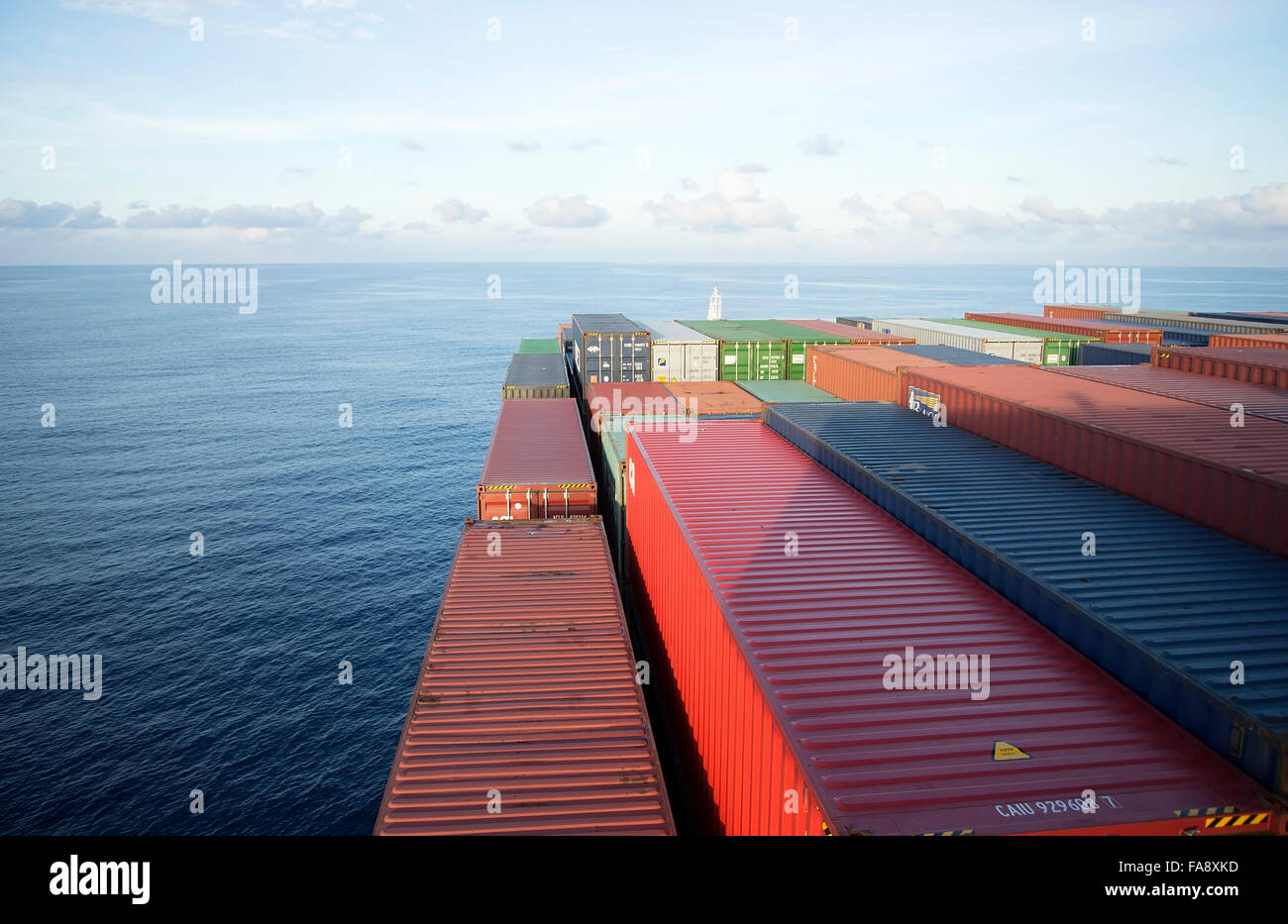 Una delle più grandi navi portacontainer del mondo immagini e ...