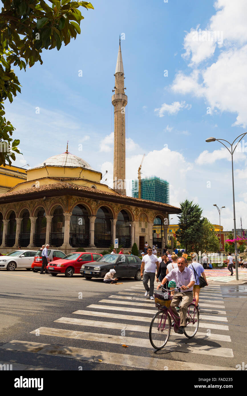 La moschea di tirana immagini e fotografie stock ad alta risoluzione ...