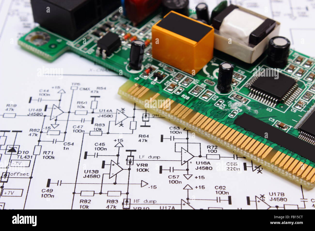 Componenti elettrici immagini e fotografie stock ad alta risoluzione ...