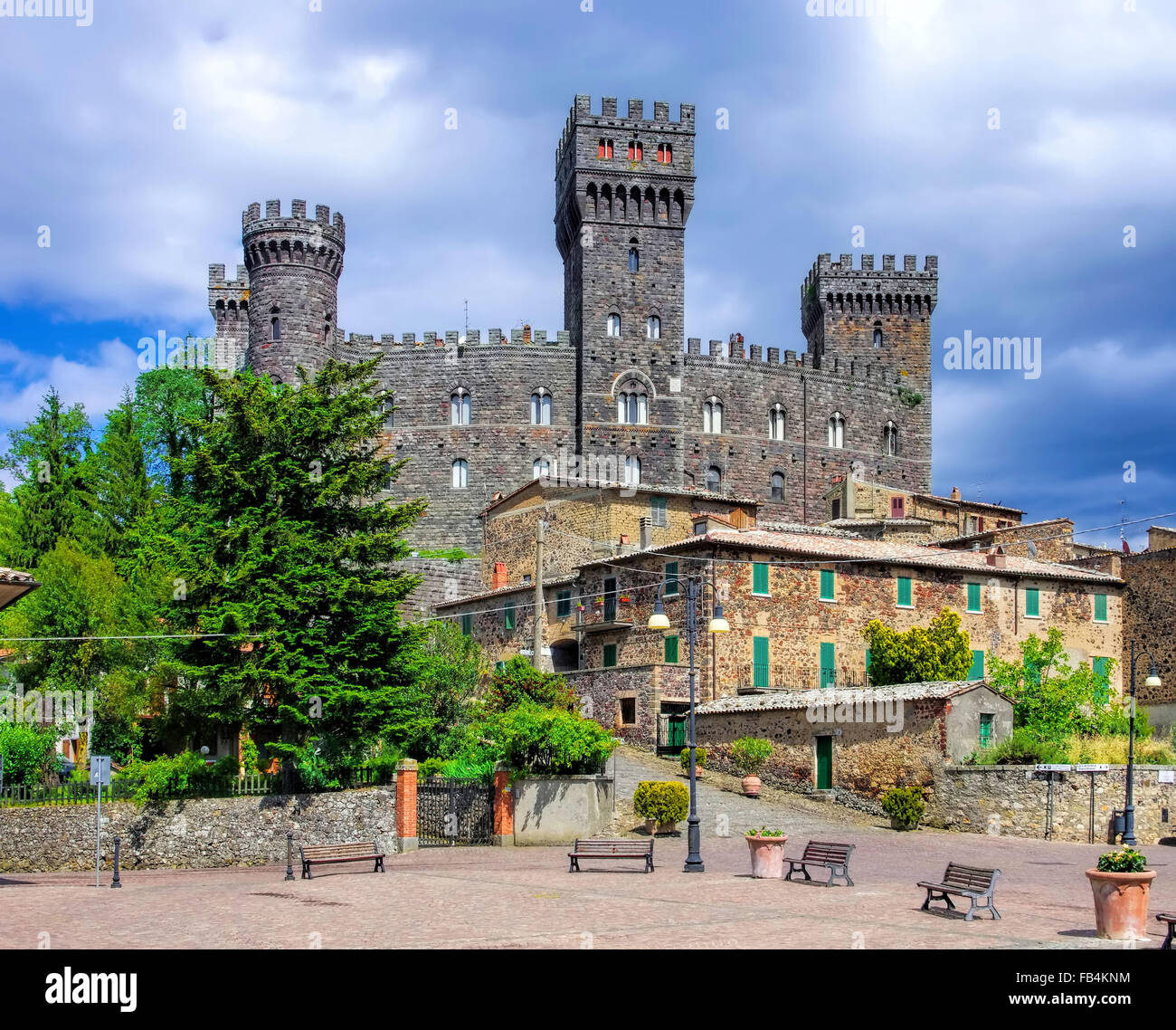 Burg torre alfina immagini e fotografie stock ad alta risoluzione - Alamy
