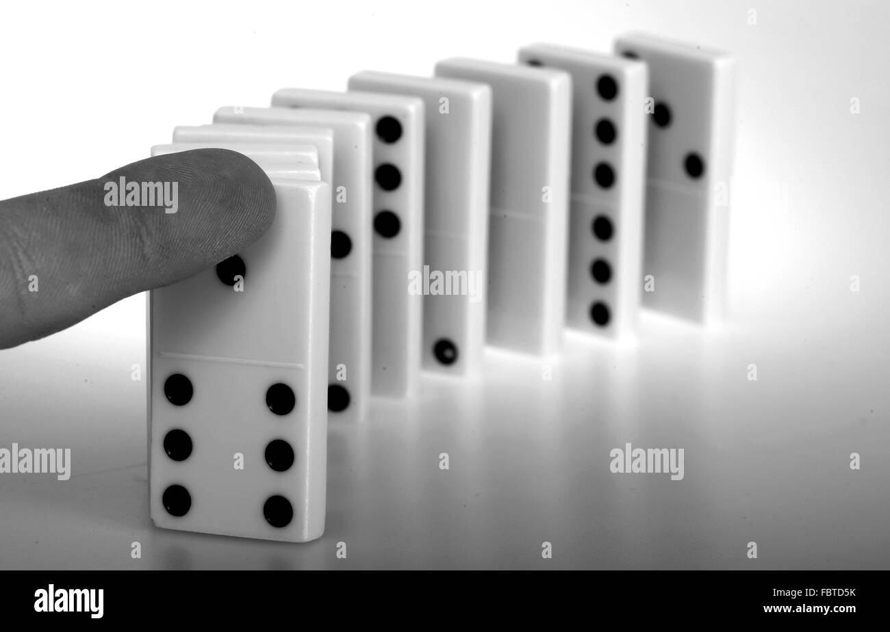 Domino effect immagini e fotografie stock ad alta risoluzione - Alamy