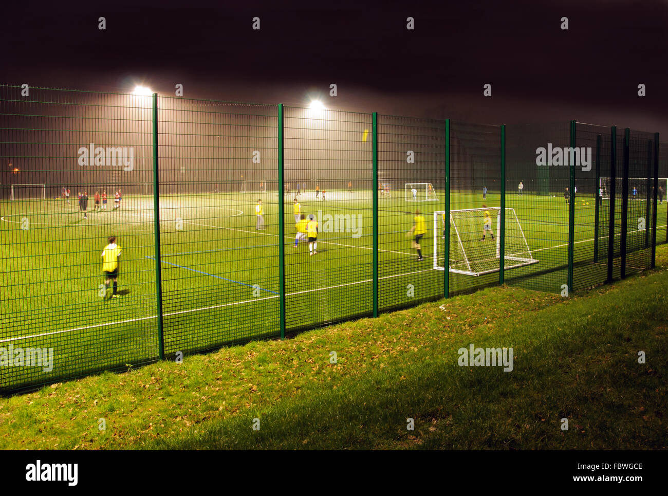 Uk football pitches immagini e fotografie stock ad alta risoluzione - Alamy