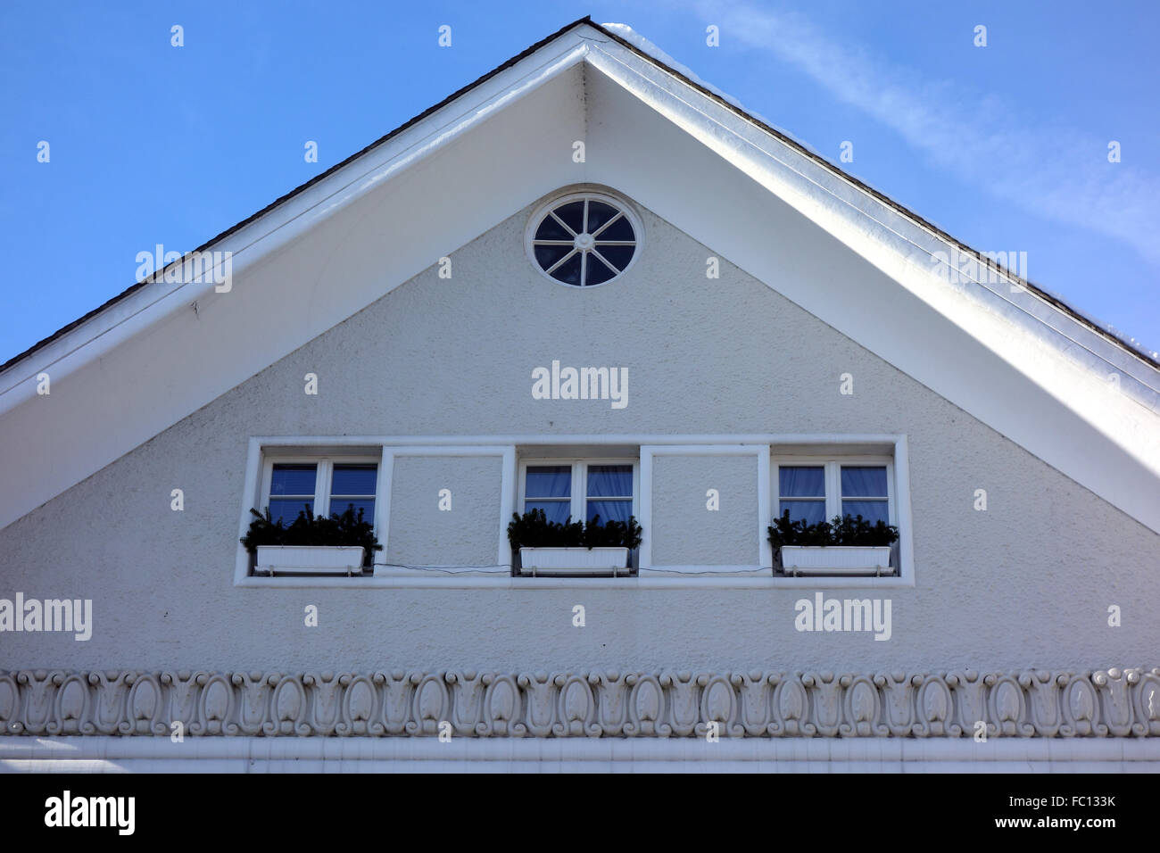 Round gables immagini e fotografie stock ad alta risoluzione - Alamy