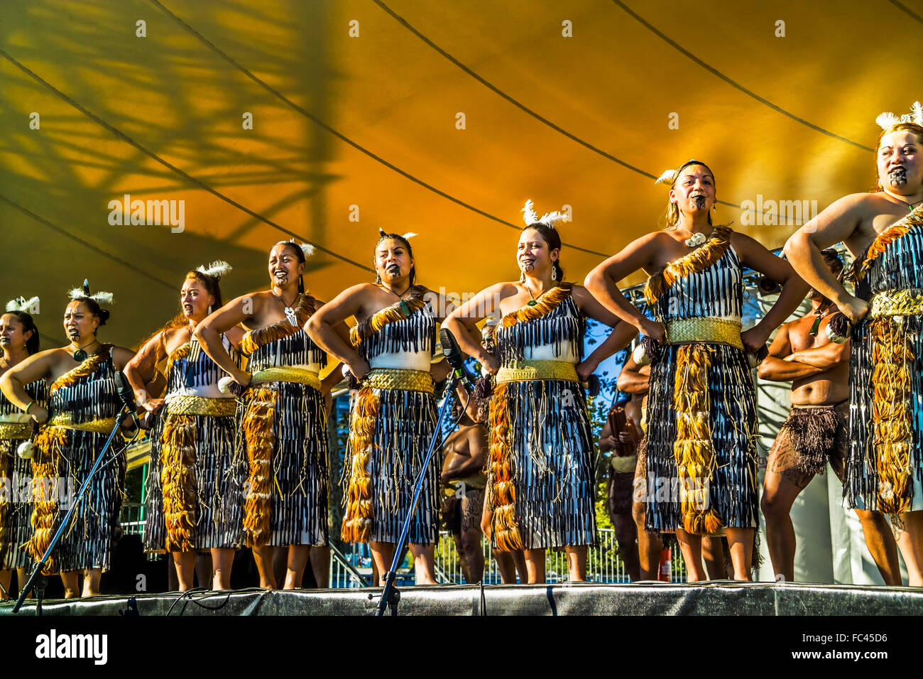 Danza haka maori immagini e fotografie stock ad alta risoluzione ...