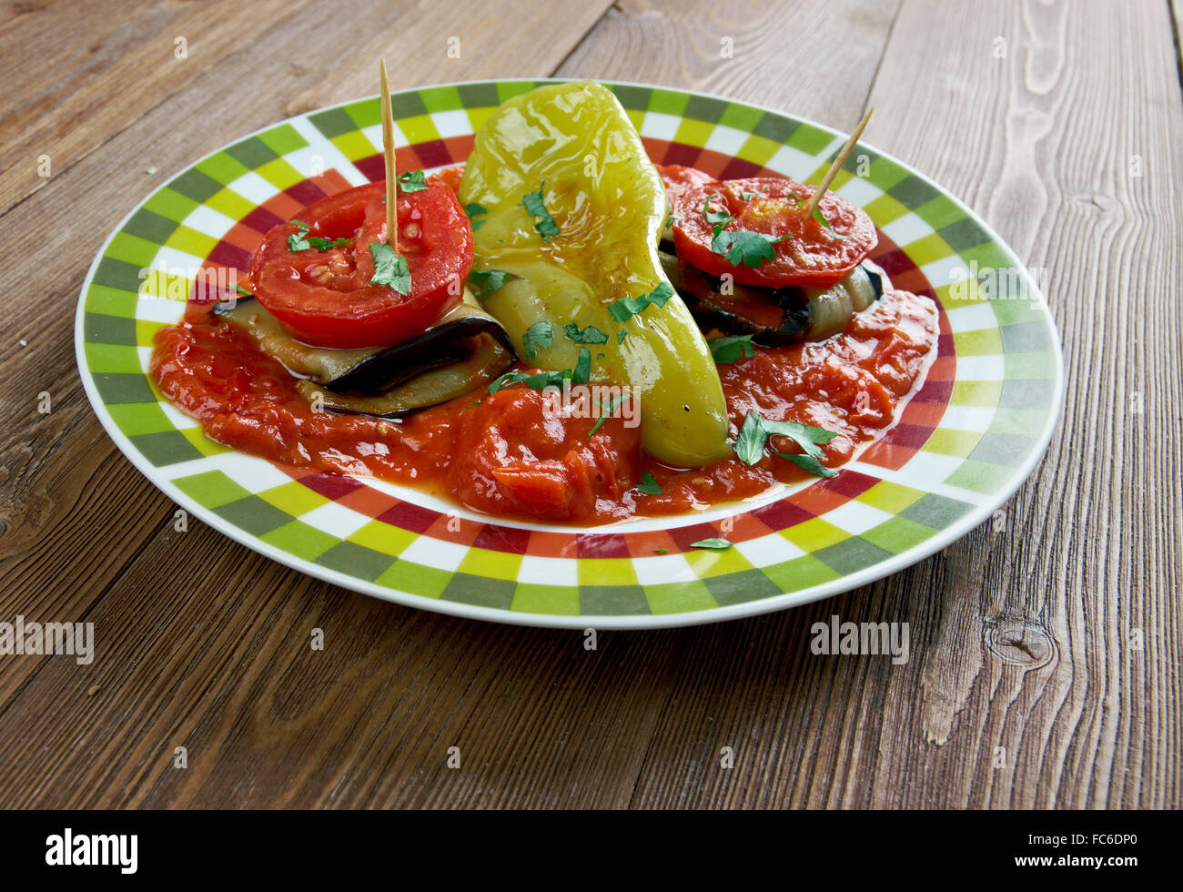 Islim o patlican kebabi immagini e fotografie stock ad alta risoluzione ...