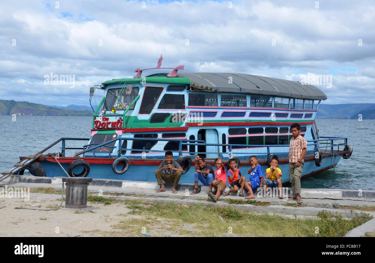 Lago toba sumatra immagini e fotografie stock ad alta risoluzione - Alamy