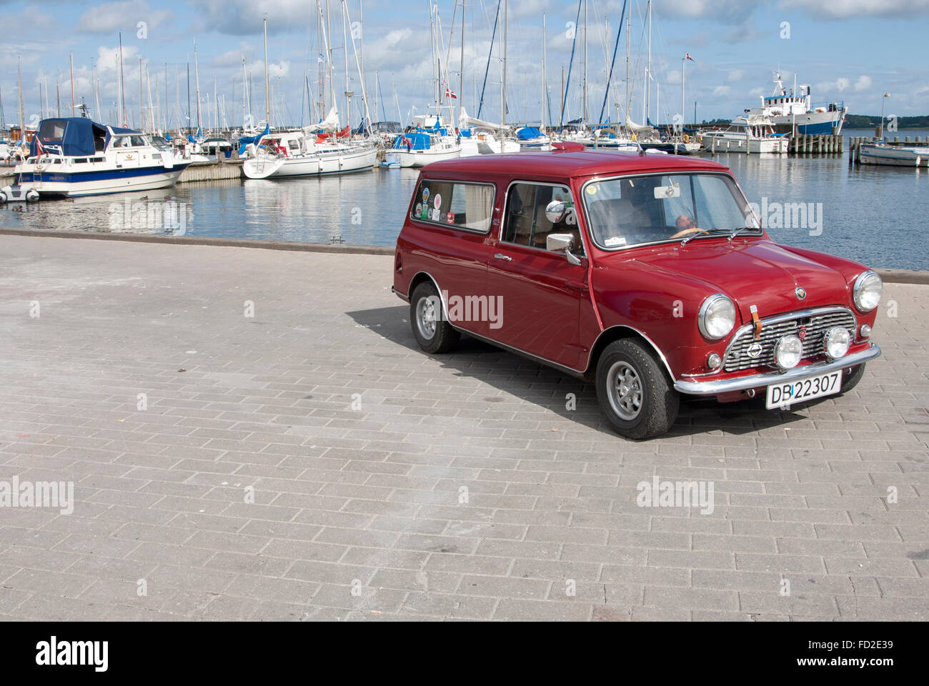 Mini furgone austin classico immagini e fotografie stock ad alta ...