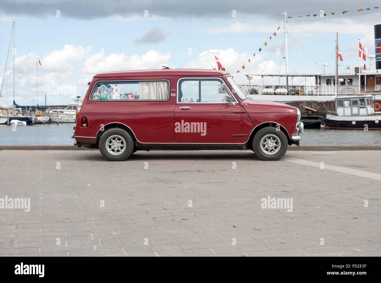 Mini furgone austin classico immagini e fotografie stock ad alta ...
