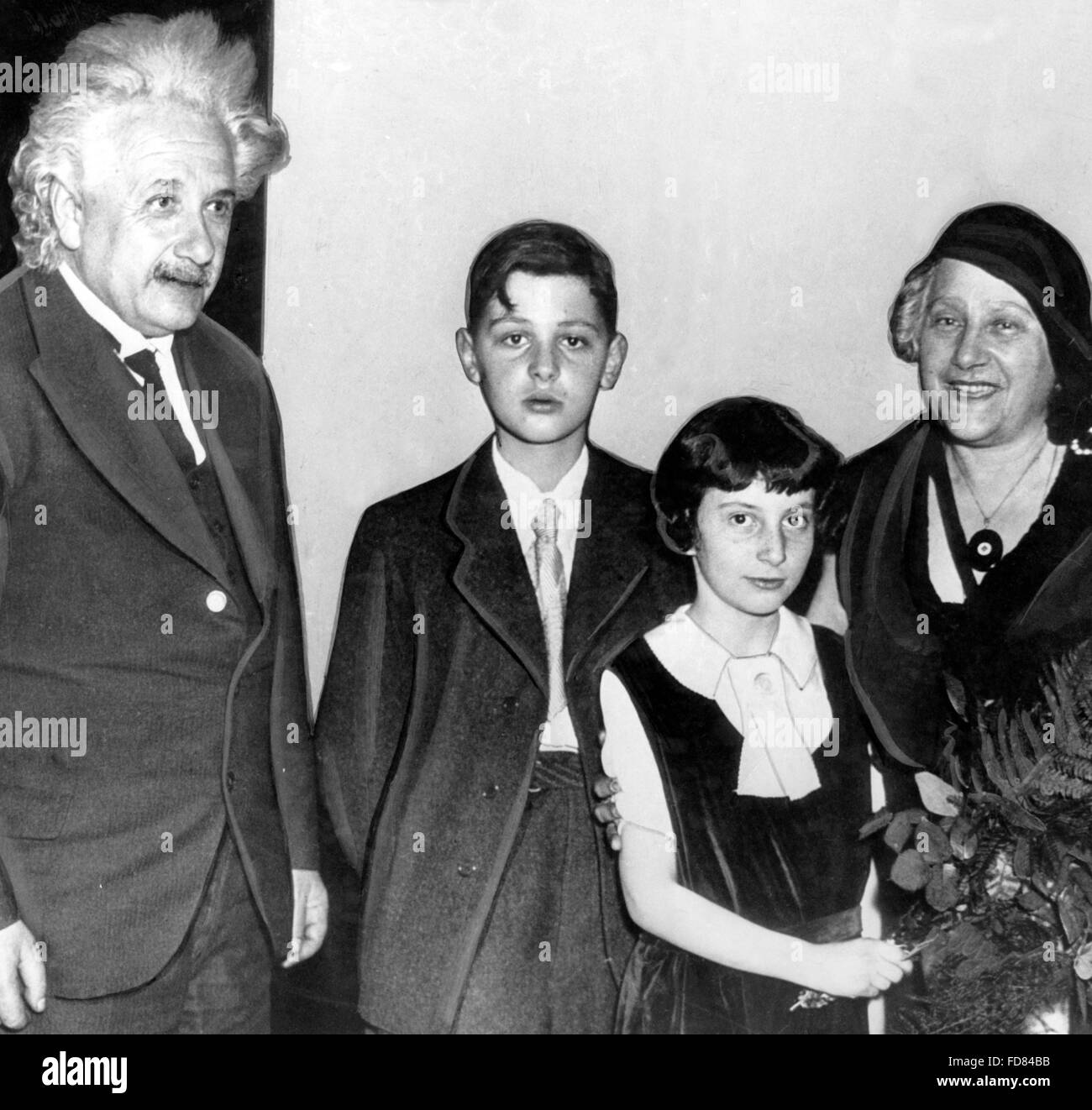 Albert Einsteins Kids And Wife