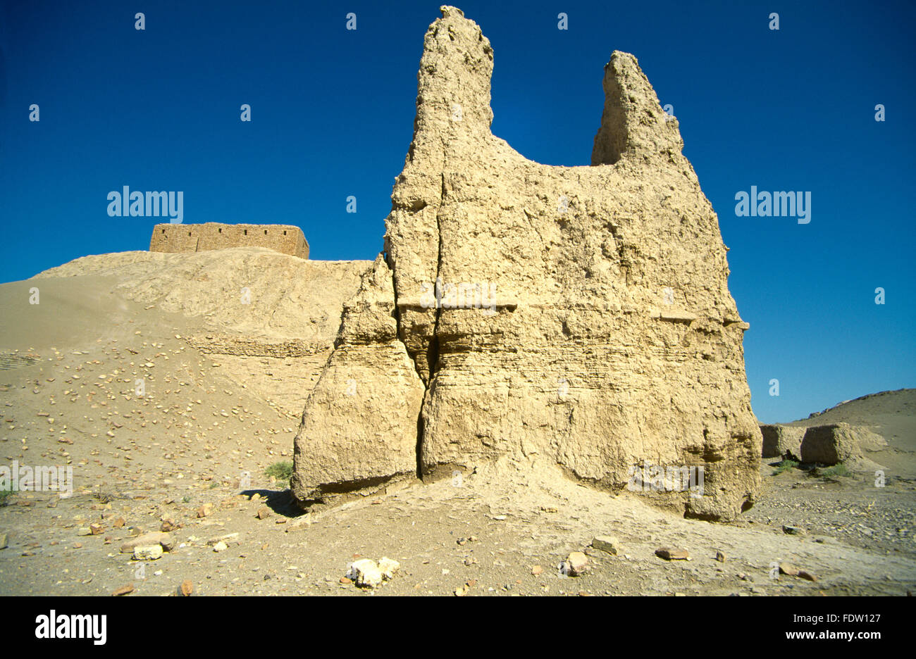 Nippur Iraq Square Ziggurat dedicata a Dio Enil antica città sumera ...
