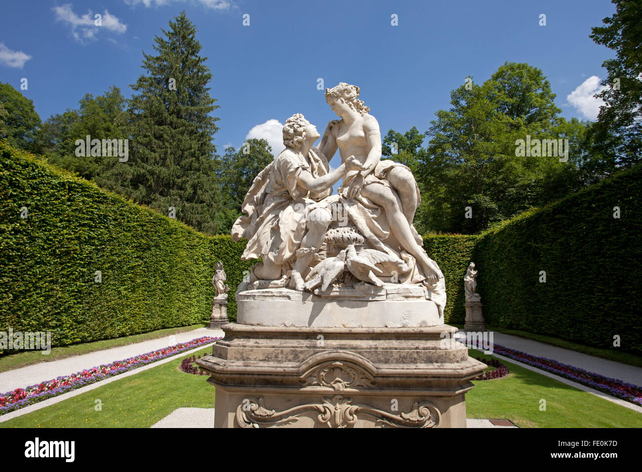 Venere e adone sculpture immagini e fotografie stock ad alta risoluzione - Alamy