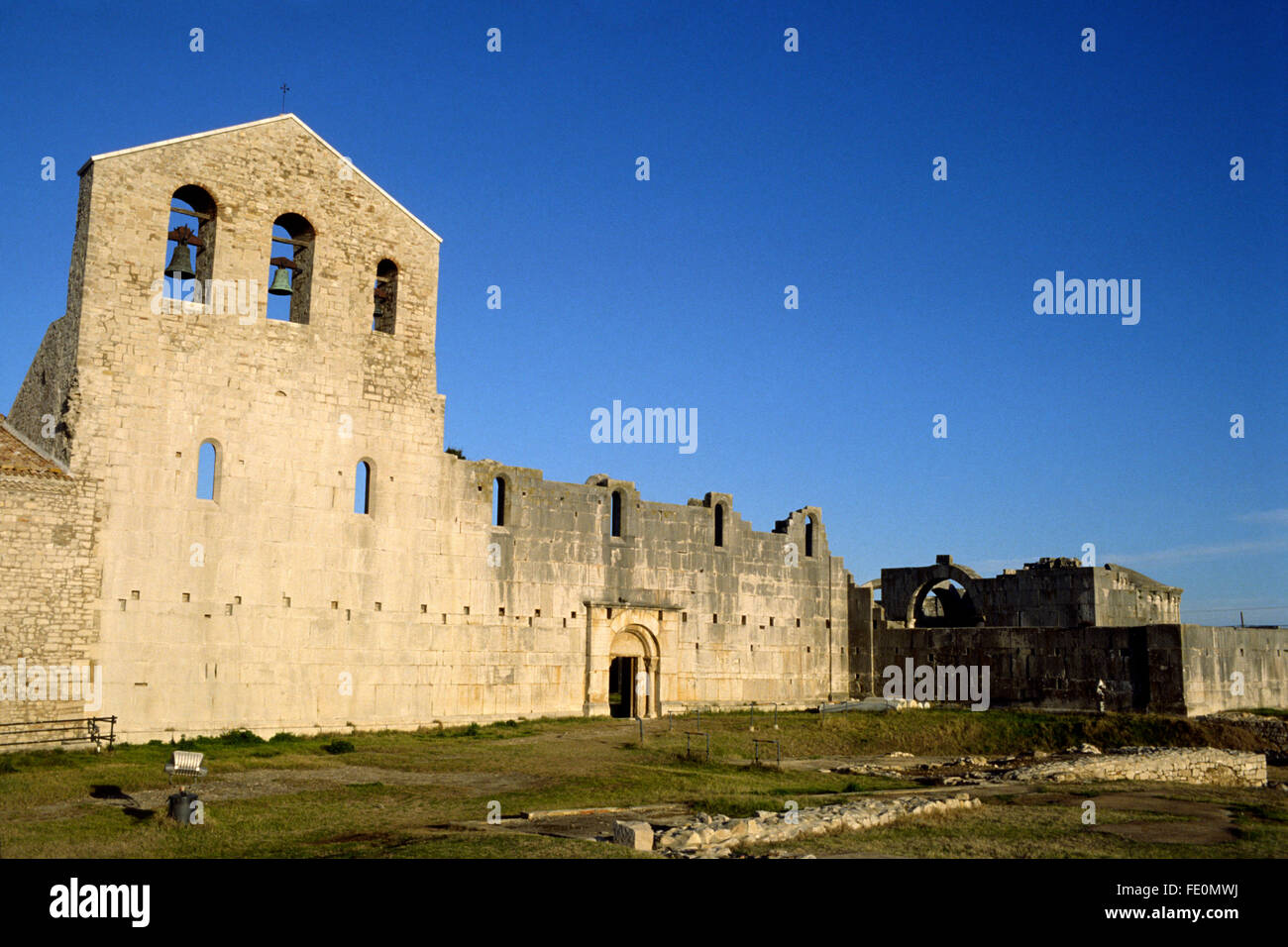 Italia, Basilicata, venosa, parco archeologico, chiesa medievale ...
