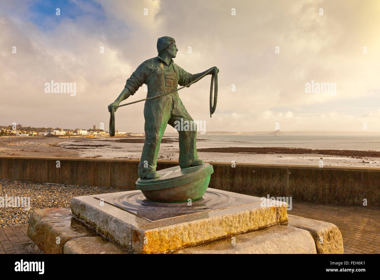 Statua di bronzo del pescatore immagini e fotografie stock ad alta ...