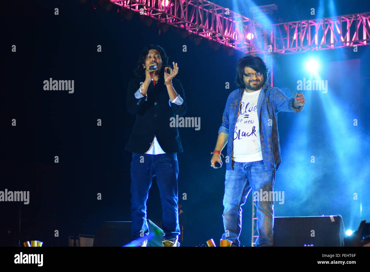 Bollywood singer Pritam effettuando in corrispondenza di Sabarmati ...