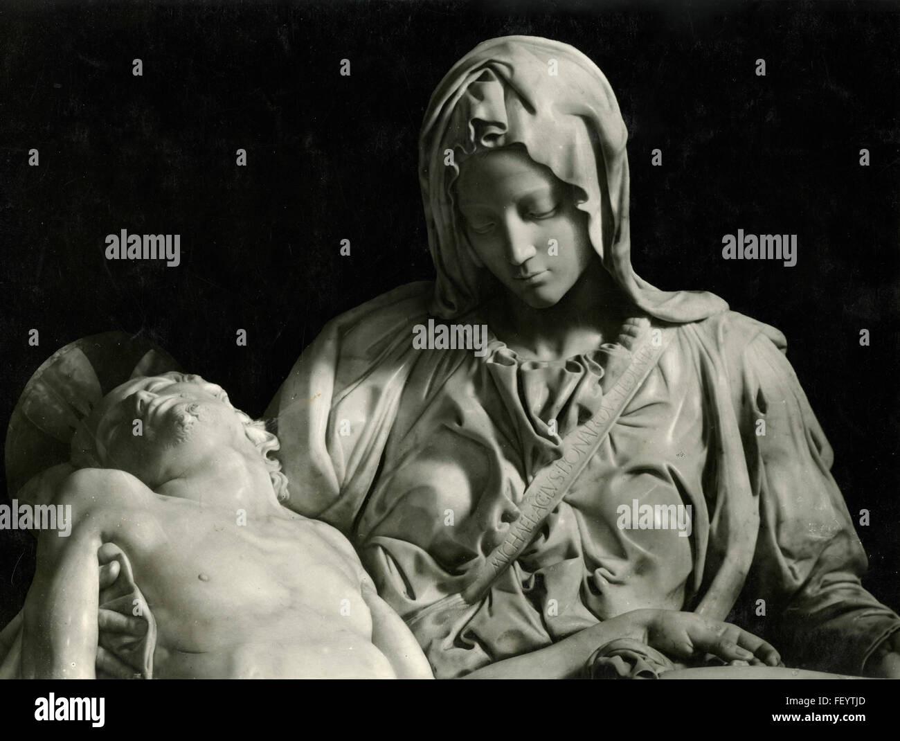 Pieta michelangelo immagini e fotografie stock ad alta risoluzione - Alamy