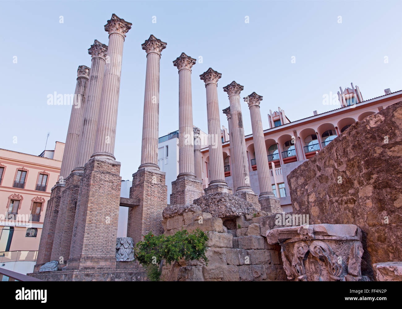 Colonne del tempio romano immagini e fotografie stock ad alta ...