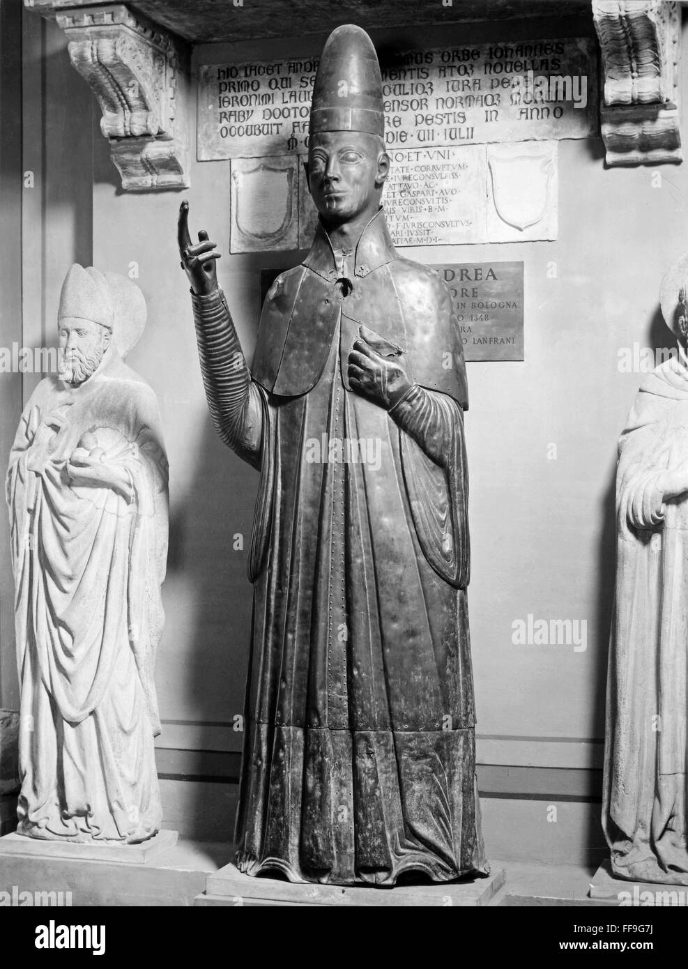 Papa Bonifacio VIII (c1235-1303). /NPope, 1294-1303. Statua del XIV ...