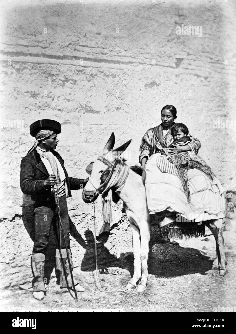 Zingara con bambino immagini e fotografie stock ad alta risoluzione - Alamy