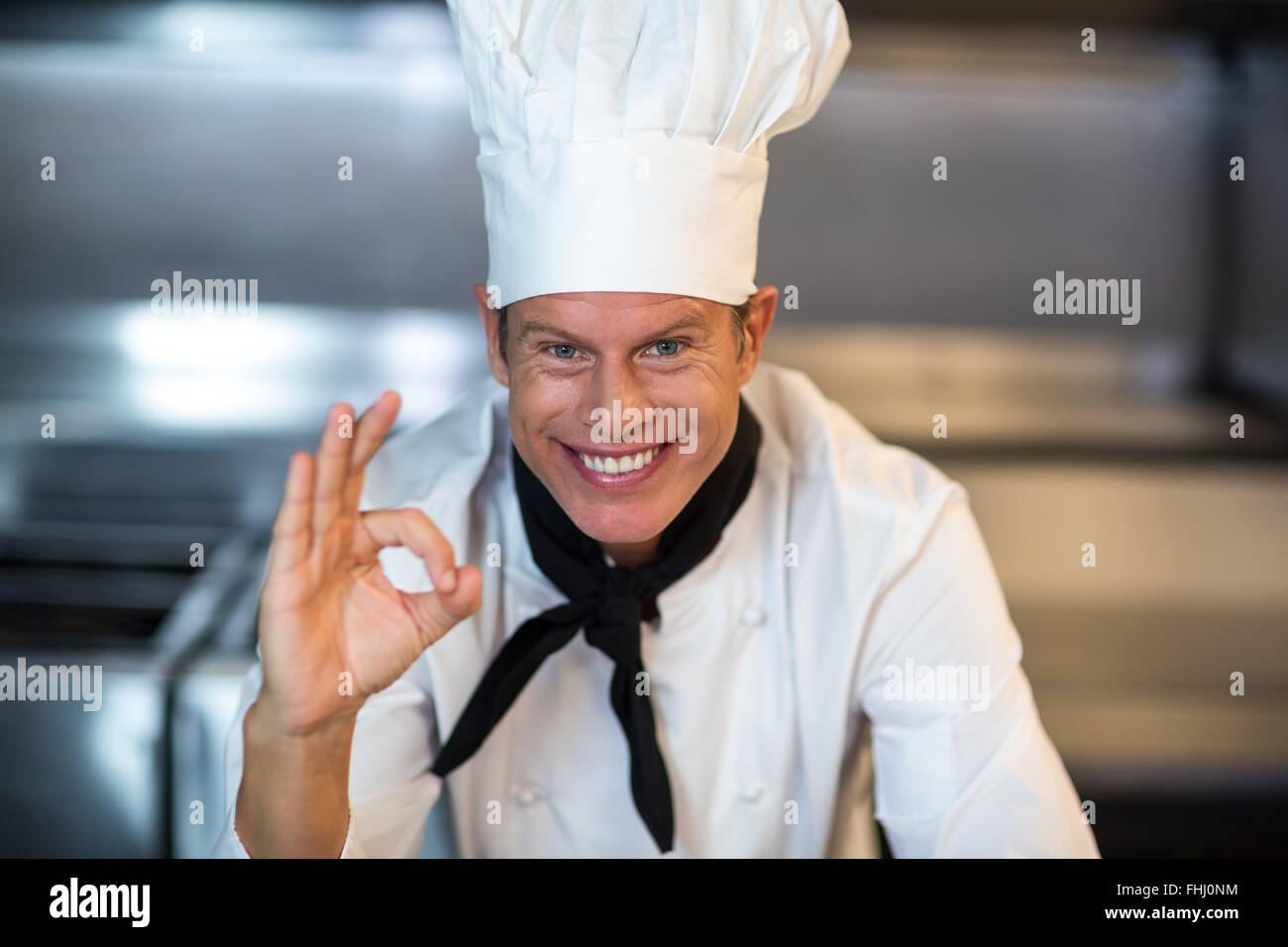 Chef whites immagini e fotografie stock ad alta risoluzione - Alamy