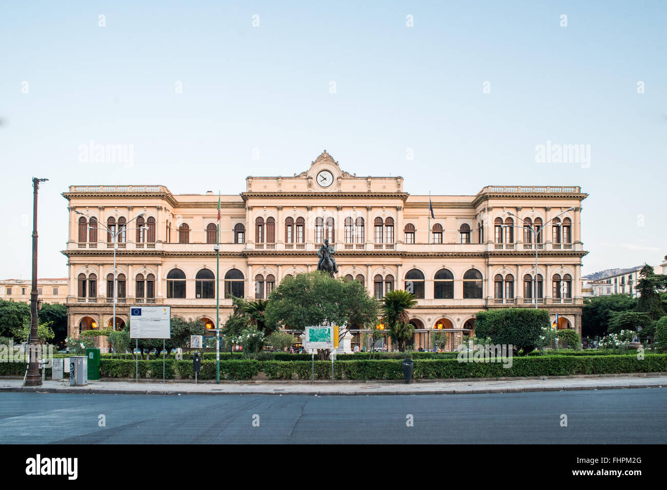 Edifici storici in immagini e fotografie stock ad alta risoluzione - Alamy