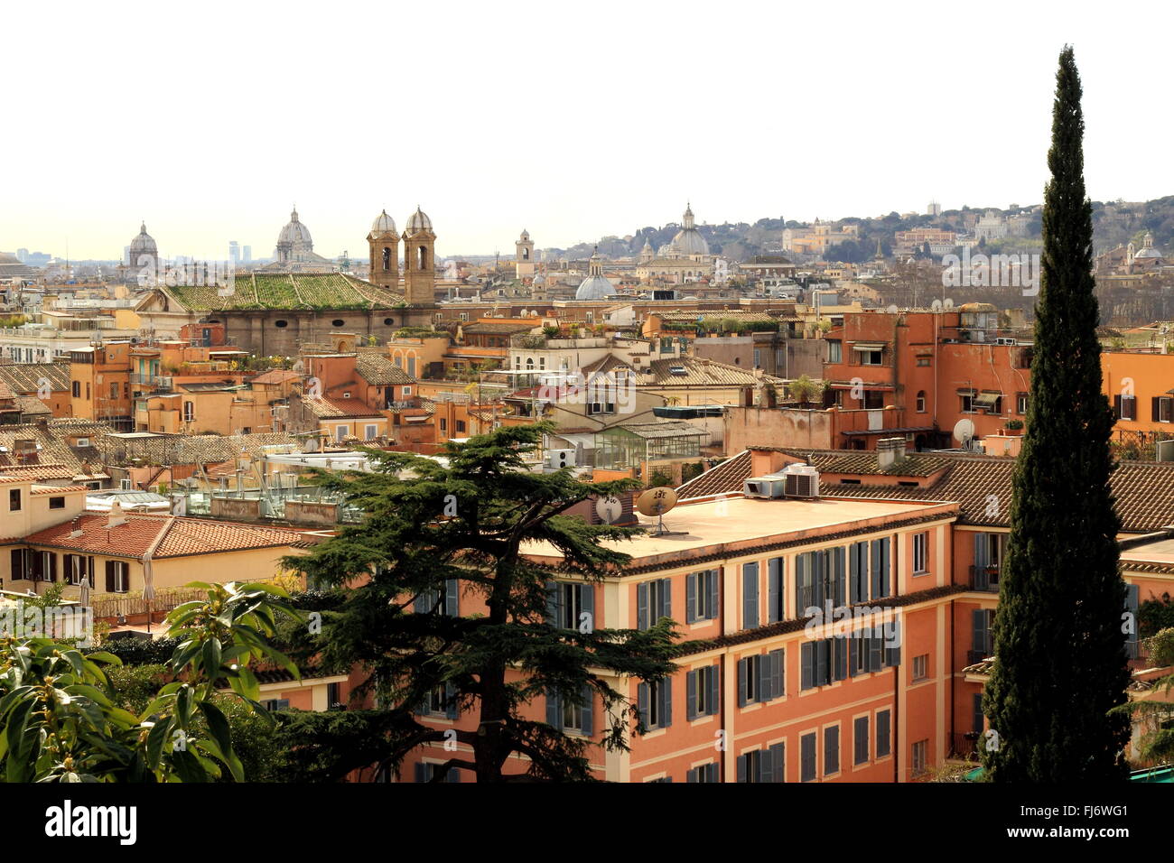 Panorama di roma immagini e fotografie stock ad alta risoluzione - Alamy