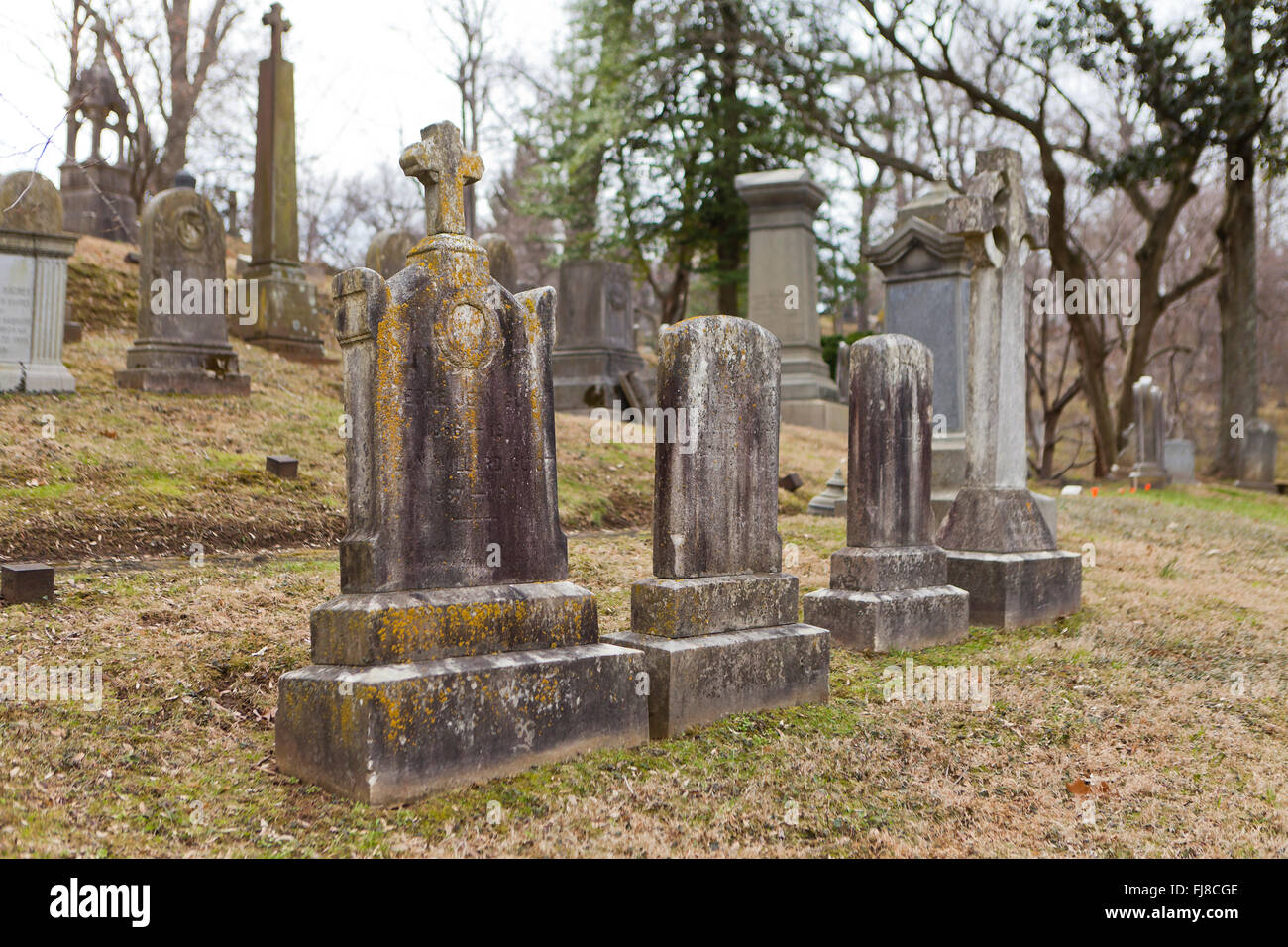 Cimitero e lapidi immagini e fotografie stock ad alta risoluzione - Alamy