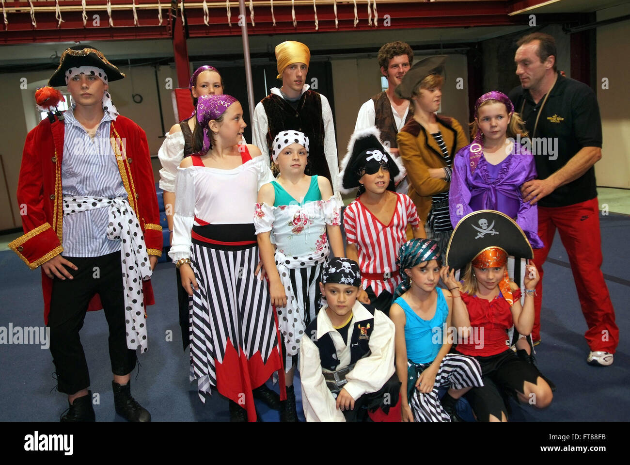 Buco del circo di wookey immagini e fotografie stock ad alta ...