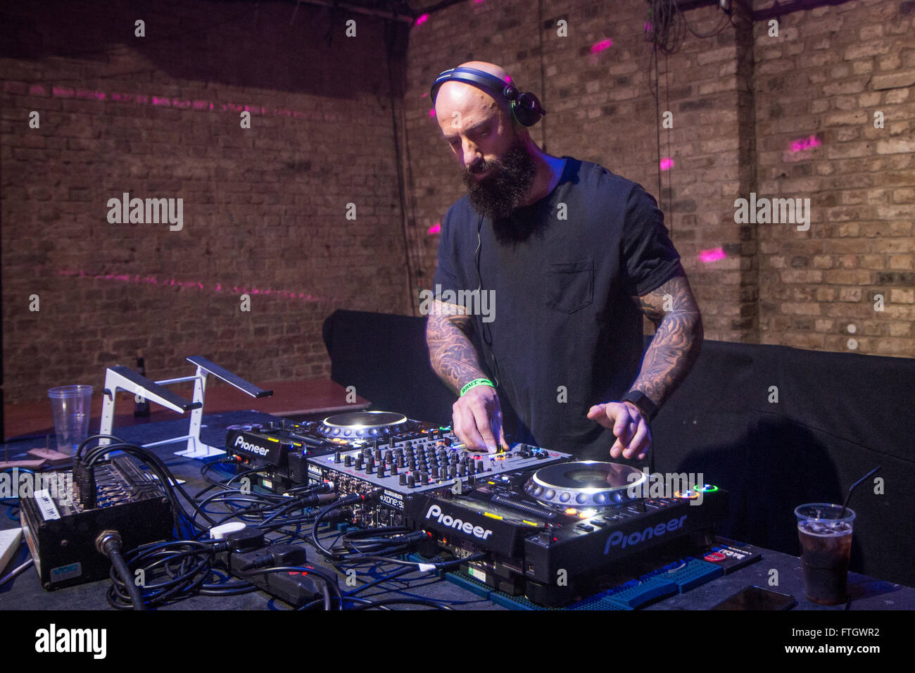 Richard harrington immagini e fotografie stock ad alta risoluzione - Alamy