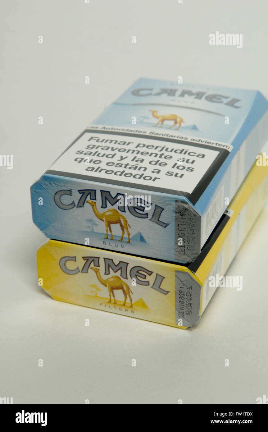 Tabacco camel blu immagini e fotografie stock ad alta risoluzione - Alamy