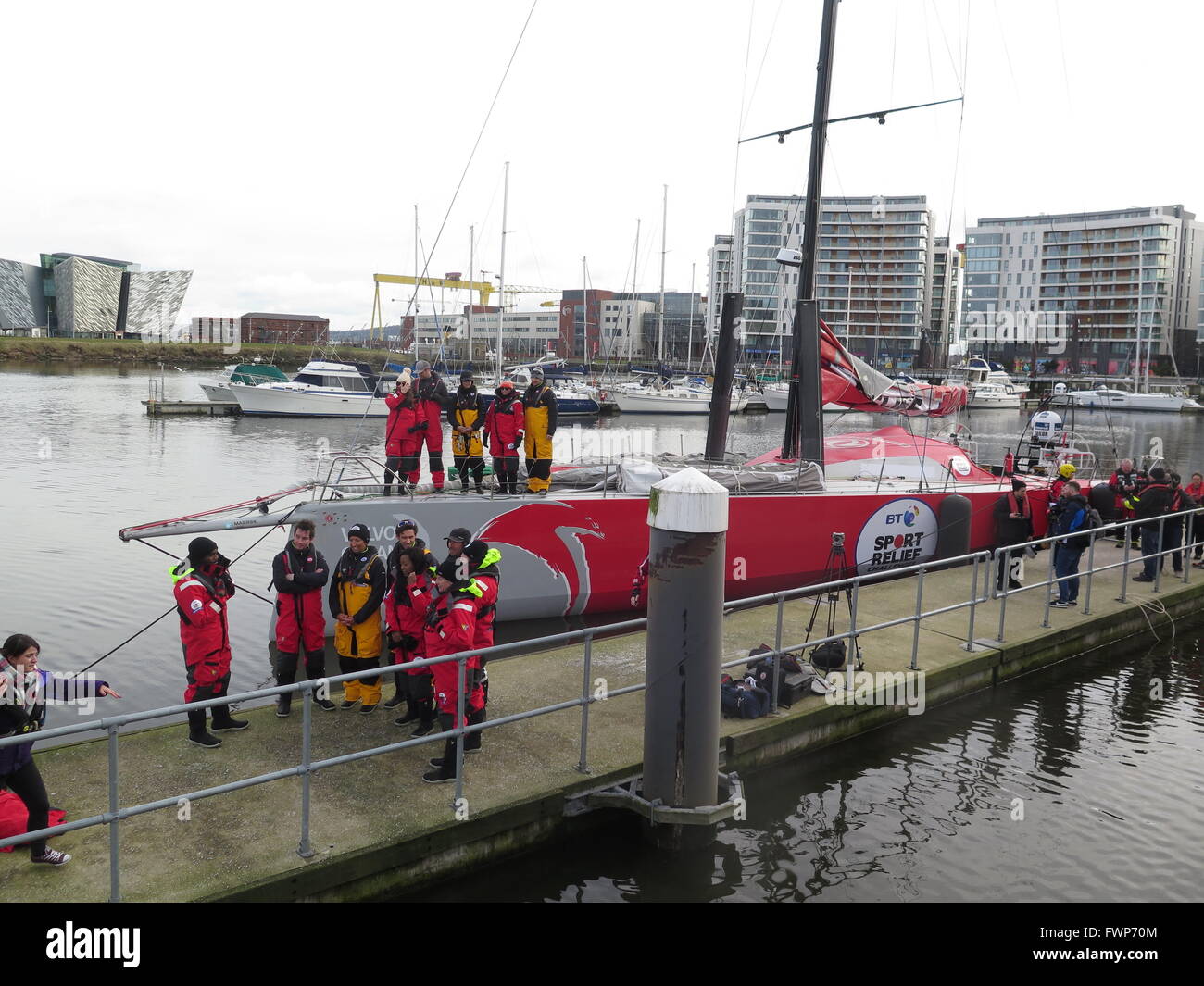 BBC uno show presentatore Alex Jones will helm un equipaggio di ...