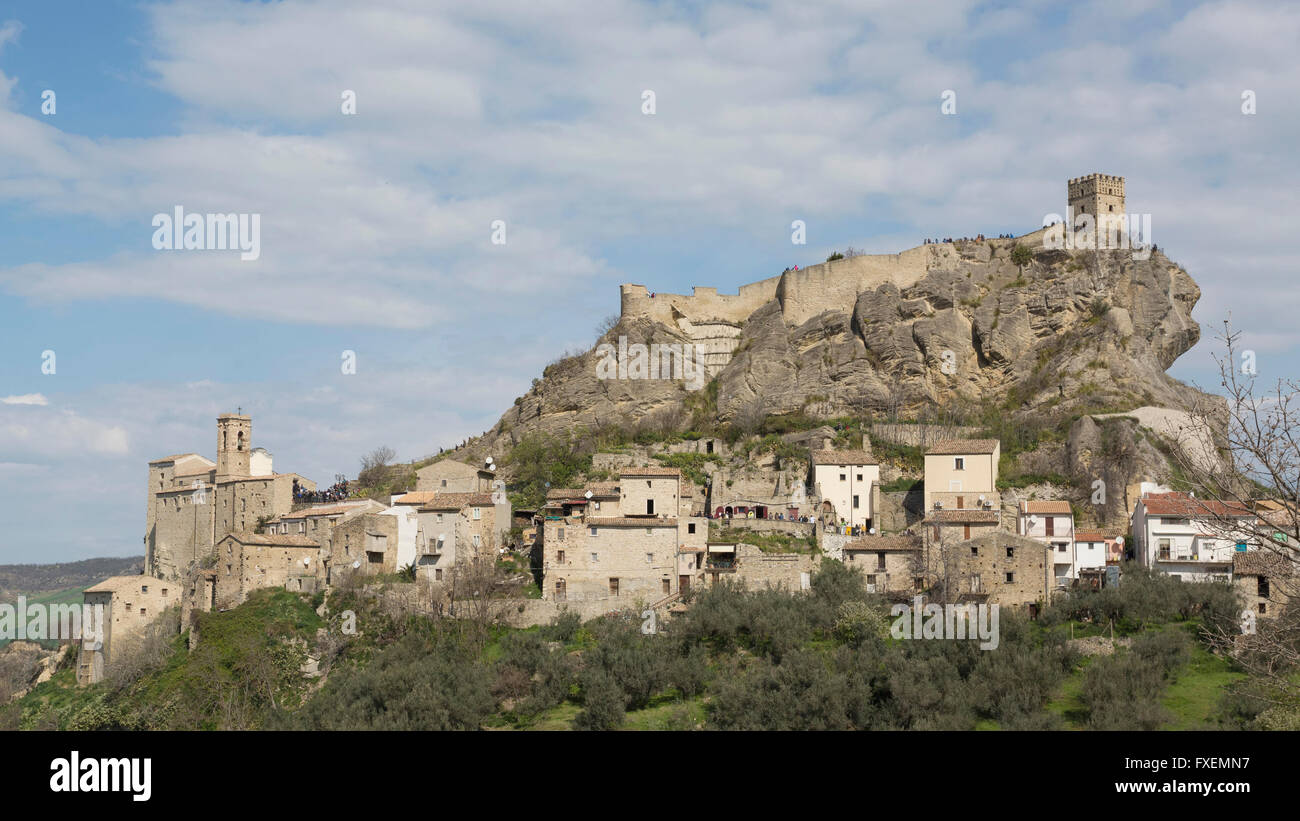 Castello di roccascalegna immagini e fotografie stock ad alta ...