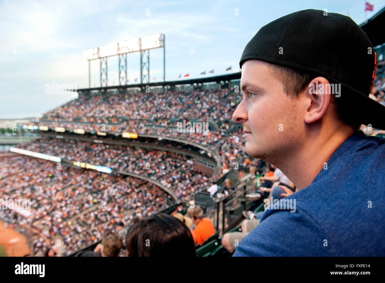 Uno spettatore sportivo immagini e fotografie stock ad alta risoluzione ...
