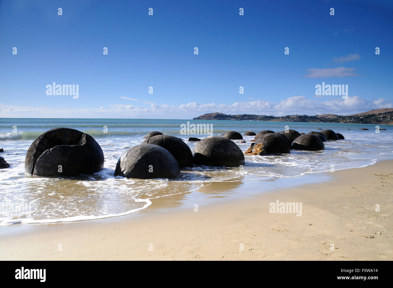 Spiaggia di massi moeraki immagini e fotografie stock ad alta ...