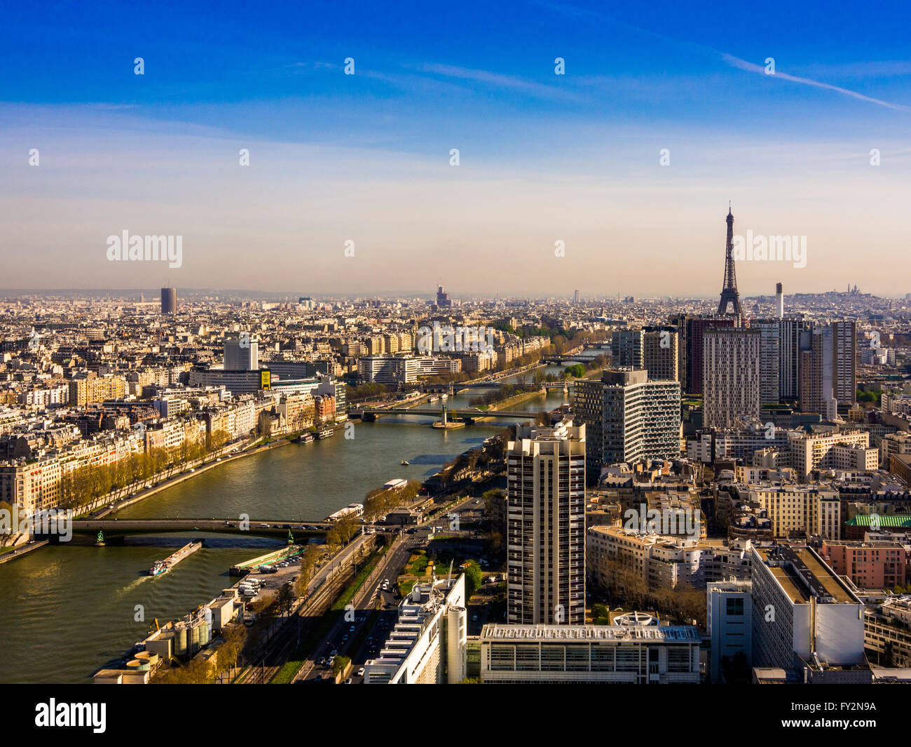 La senna e la tour eiffel immagini e fotografie stock ad alta ...