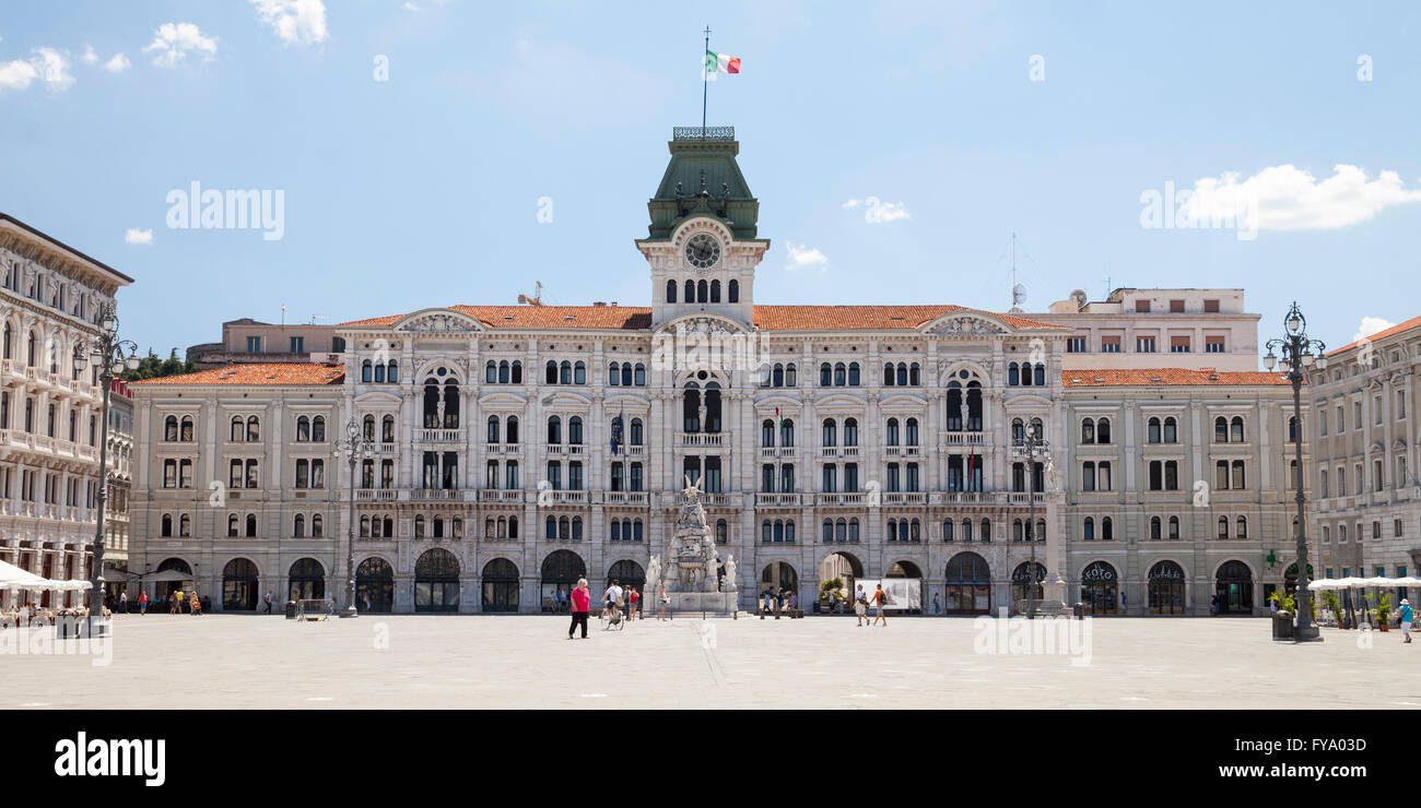 Palazzo del Comune Municipio, Piazza Unita d'Italia, Trieste, Friuli ...