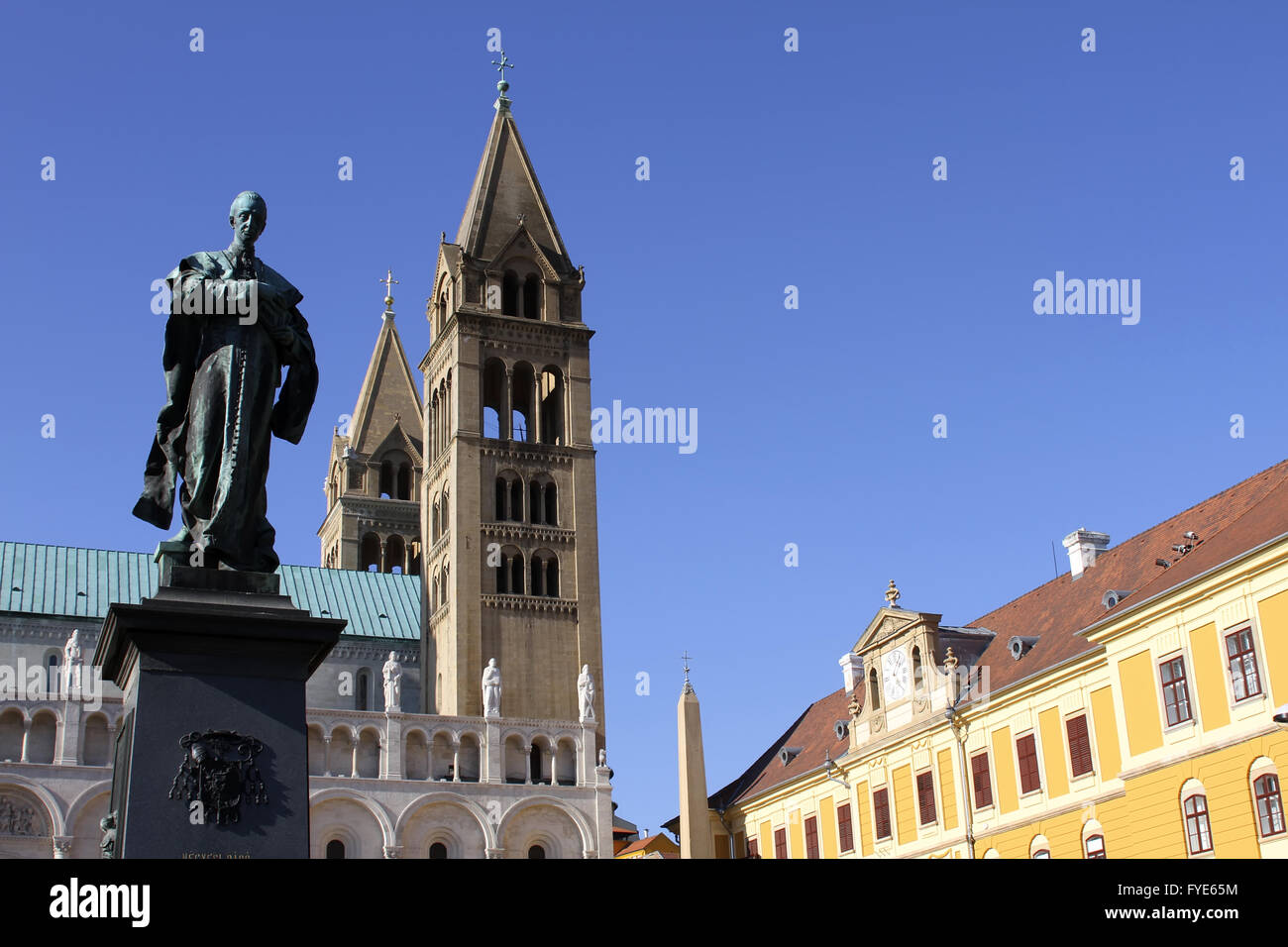 Esterno della cattedrale di pecs immagini e fotografie stock ad alta ...