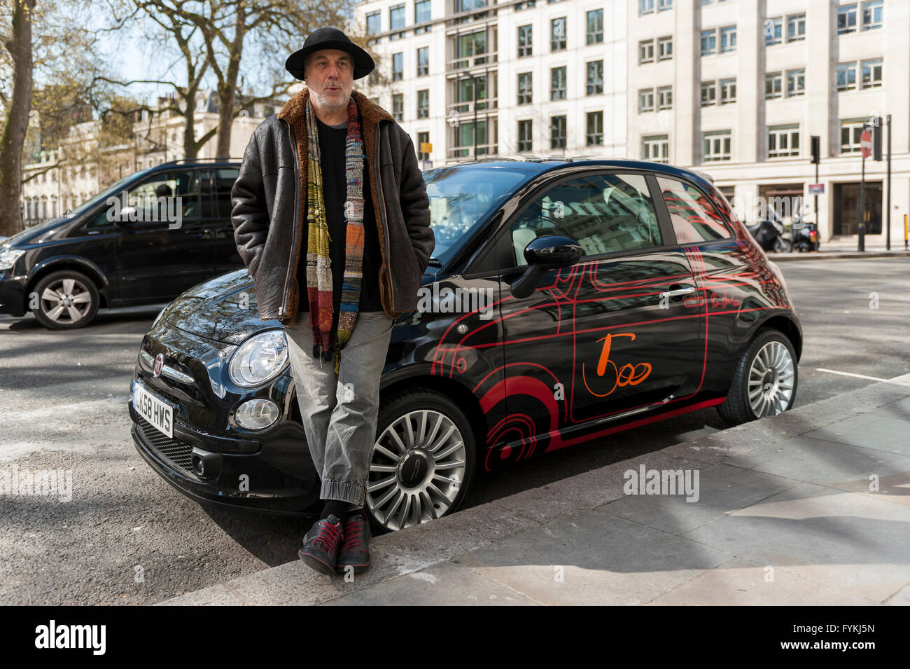 Londra, Regno Unito. Il 27 aprile 2016. Acclamato progettista, Ron Arad ...