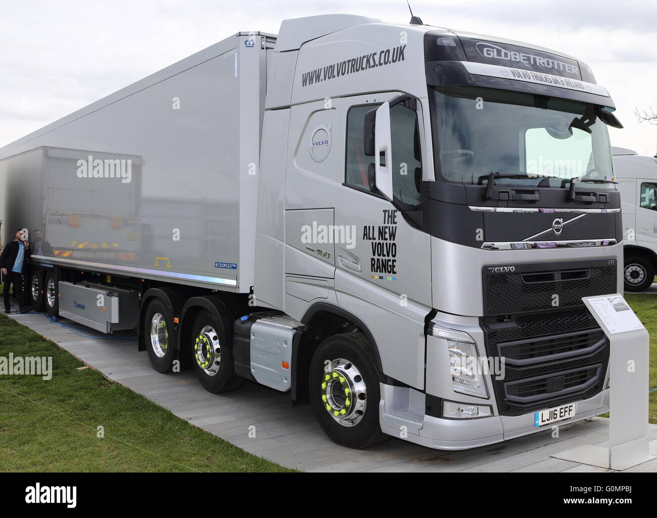 Autoarticolato volvo immagini e fotografie stock ad alta risoluzione ...