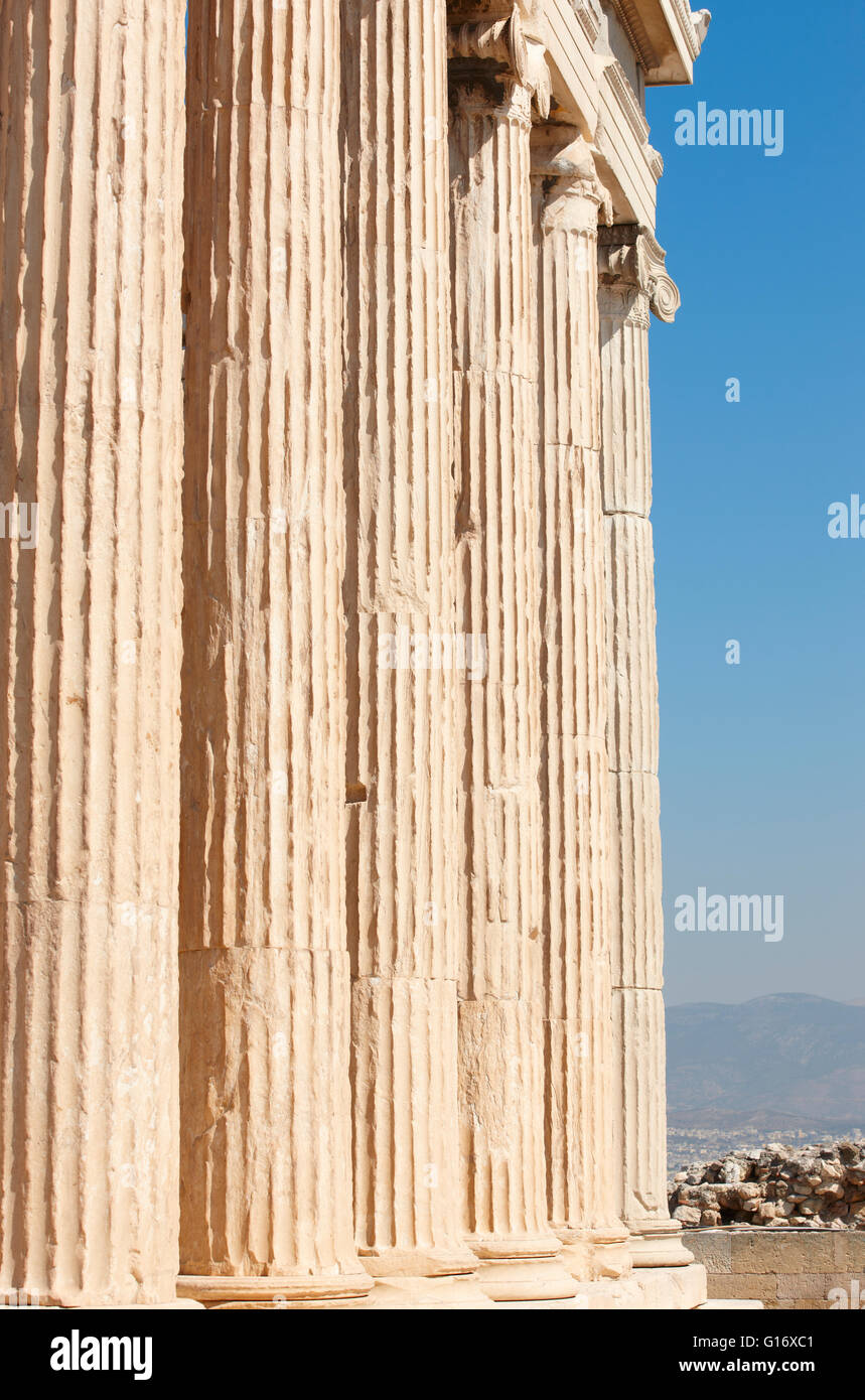 Acropoli di Atene. Eretteo colonne. La Grecia. In verticale Foto stock ...