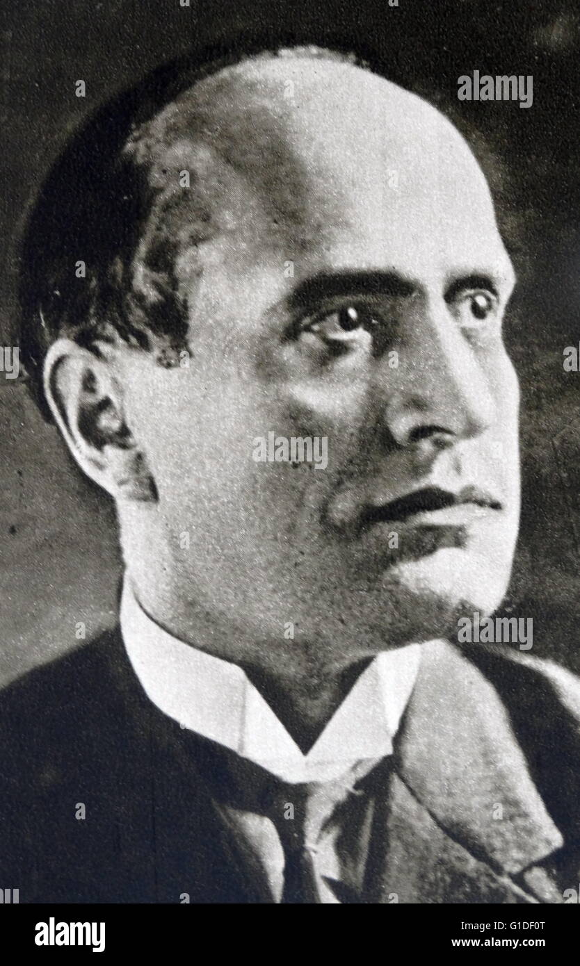 Ritratto fotografico di Primo Ministro Benito Mussolini (1883-1945) un ...