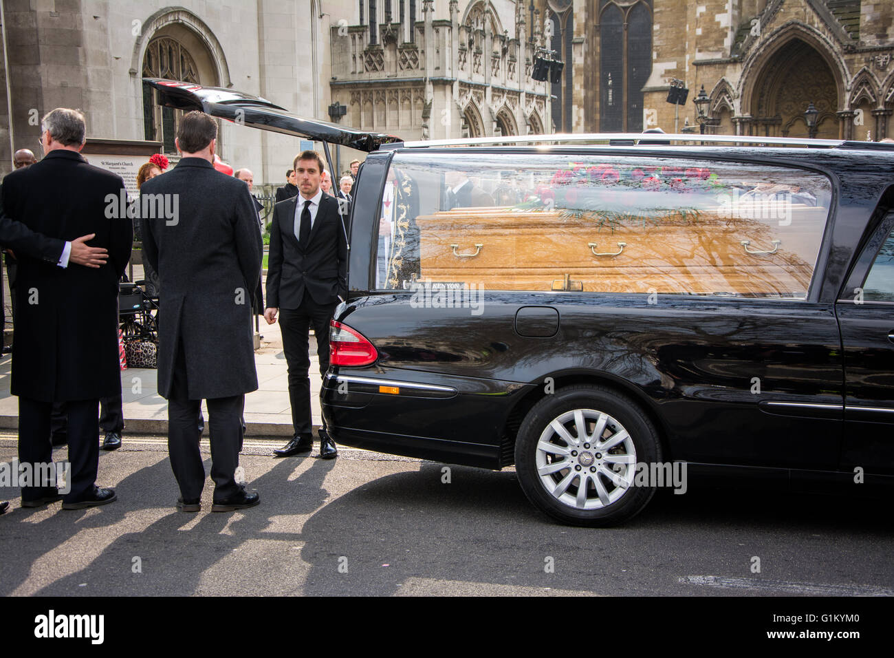 Bara funebre politica immagini e fotografie stock ad alta risoluzione ...