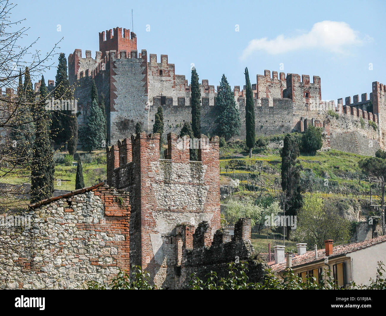 Castello di soave immagini e fotografie stock ad alta risoluzione - Alamy