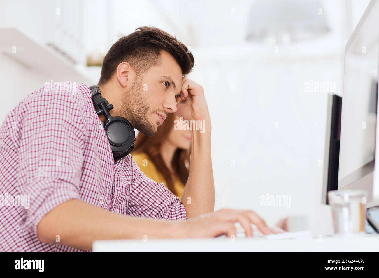 Software developer immagini e fotografie stock ad alta risoluzione - Alamy