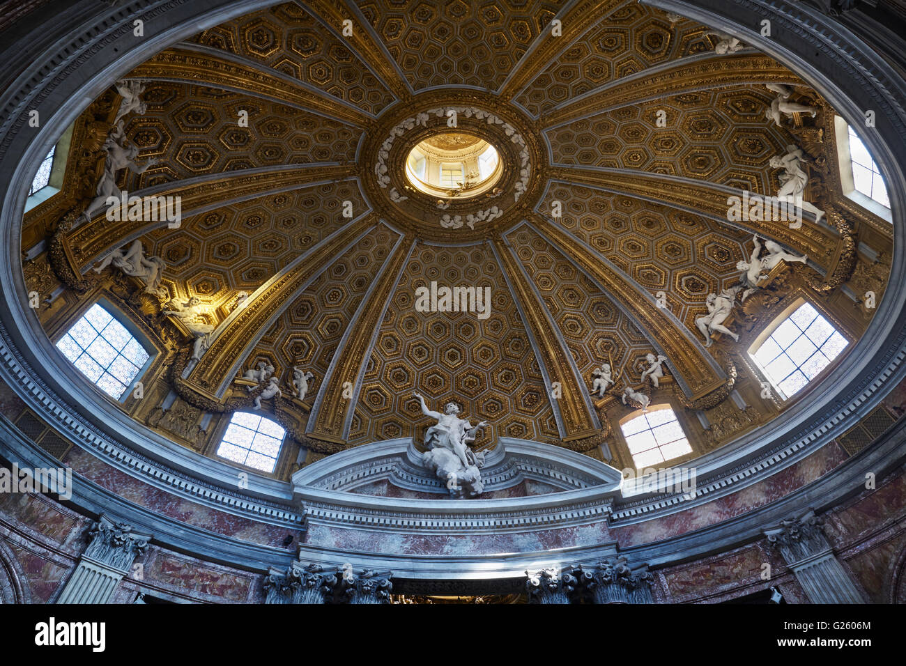 Roma, Sant'Andrea al Quirinale, interno della cupola ovale con ...