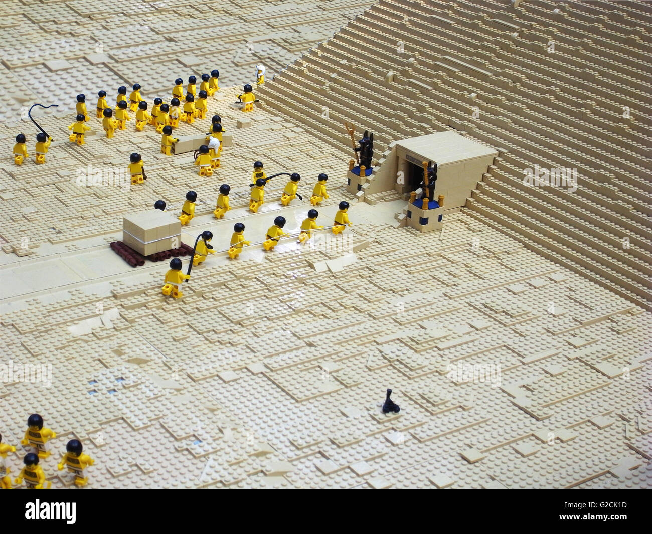 Ancient egyptian pharaoh lego model immagini e fotografie stock ad alta ...